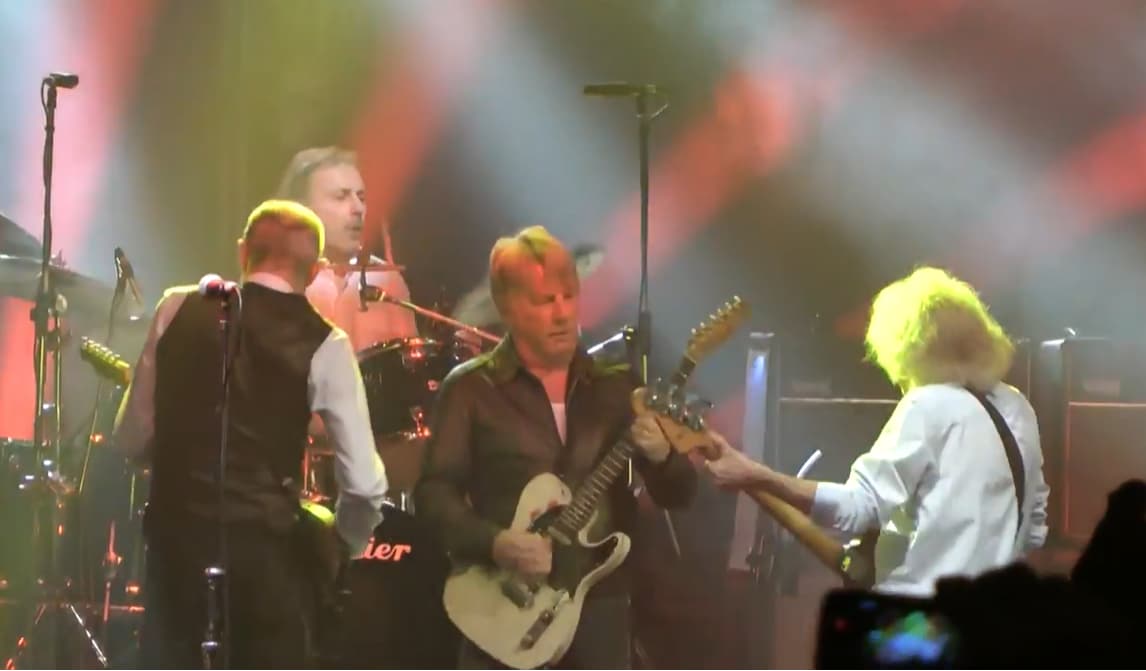 Status Quo - Junior's Wailing (Live Hammersmith Apollo 2013) - The Best ...